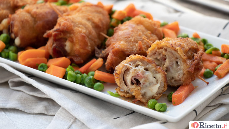 Involtini con speck e scamorza - Ricetta.it Involtini con speck e scamorza - Ricetta.it